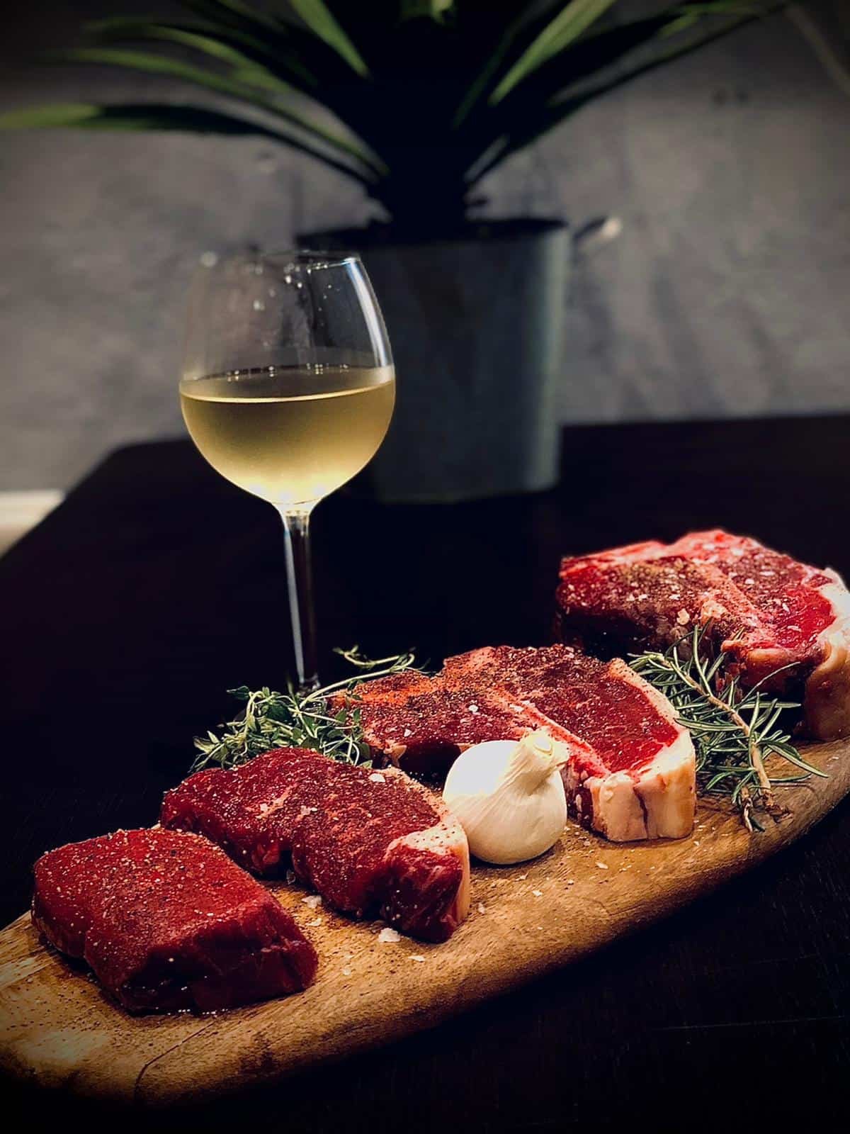 Food Menus The Court Yard Deal - The Court Yard Restaurant and Bar